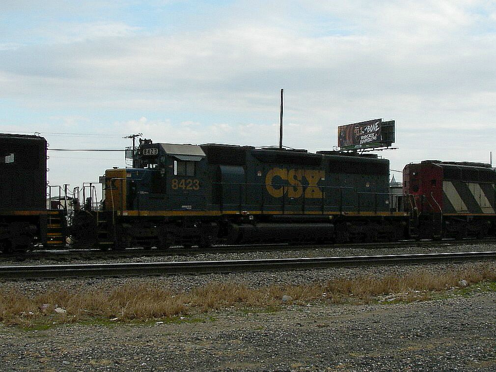 CSX 8423